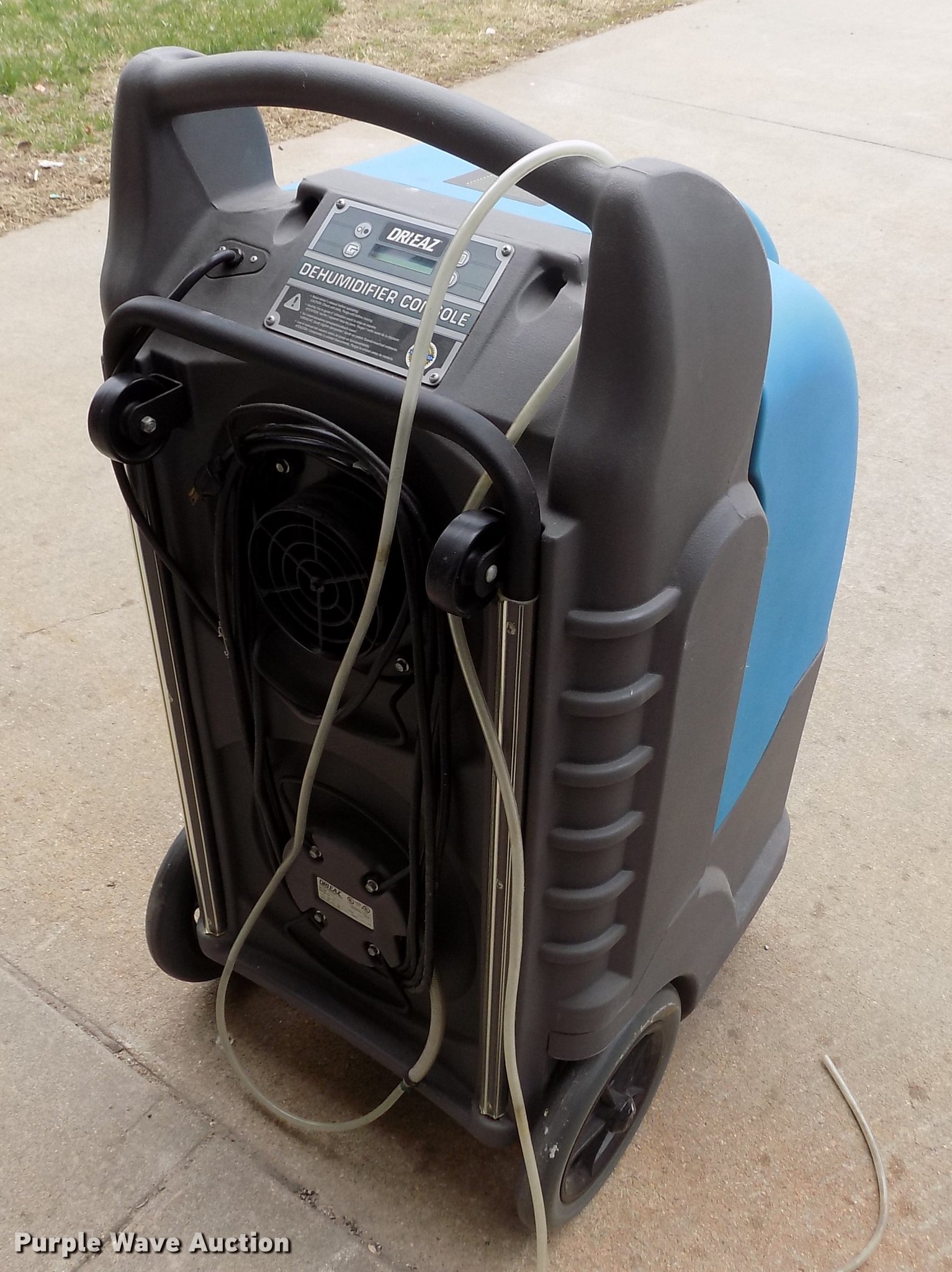 Drizair 2400 dehumidifier in Concordia, KS | Item FA9687 sold | Purple Wave
