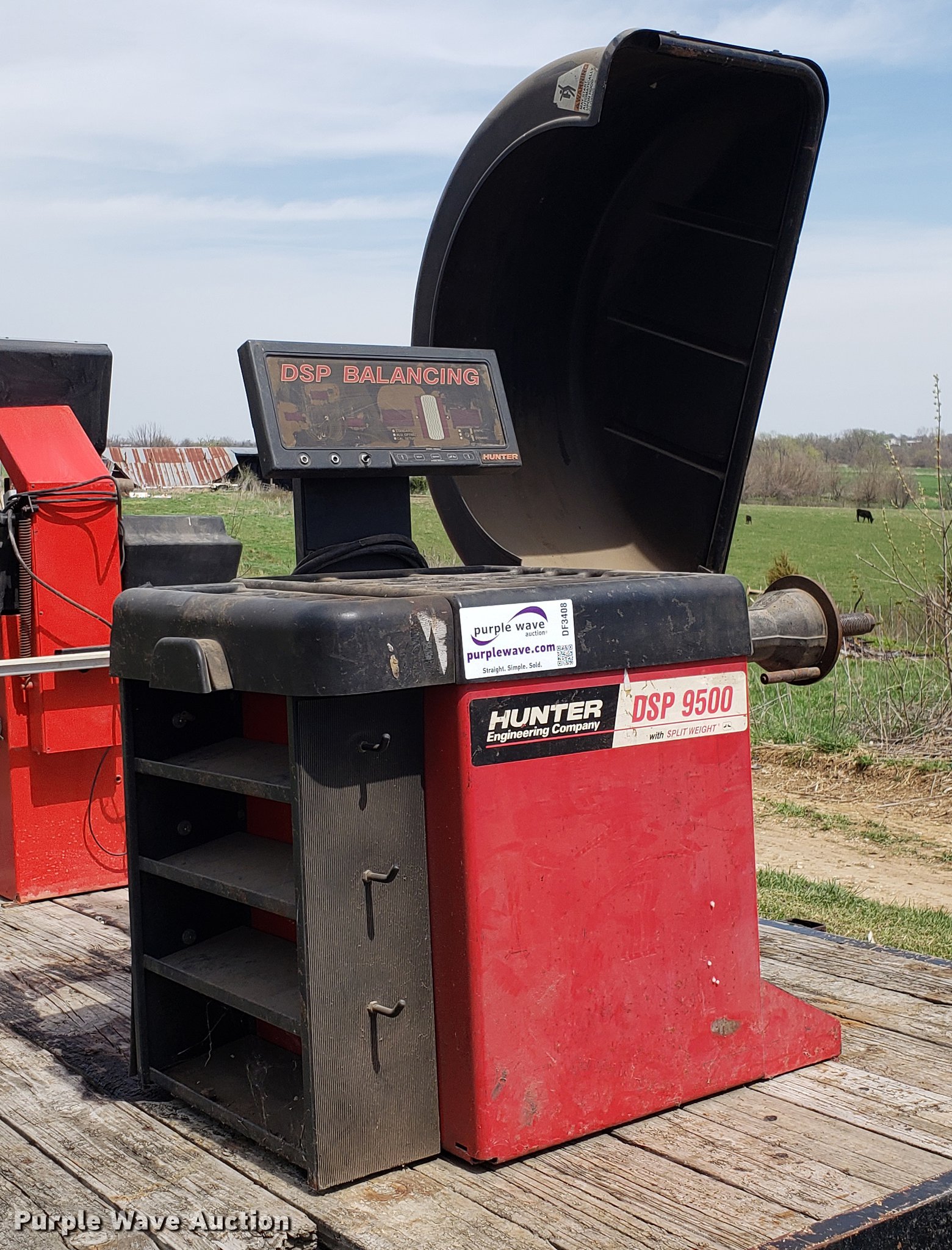 Hunter Engineering Co. DSP9500 wheel balancer in Lincoln, MO | Item ...