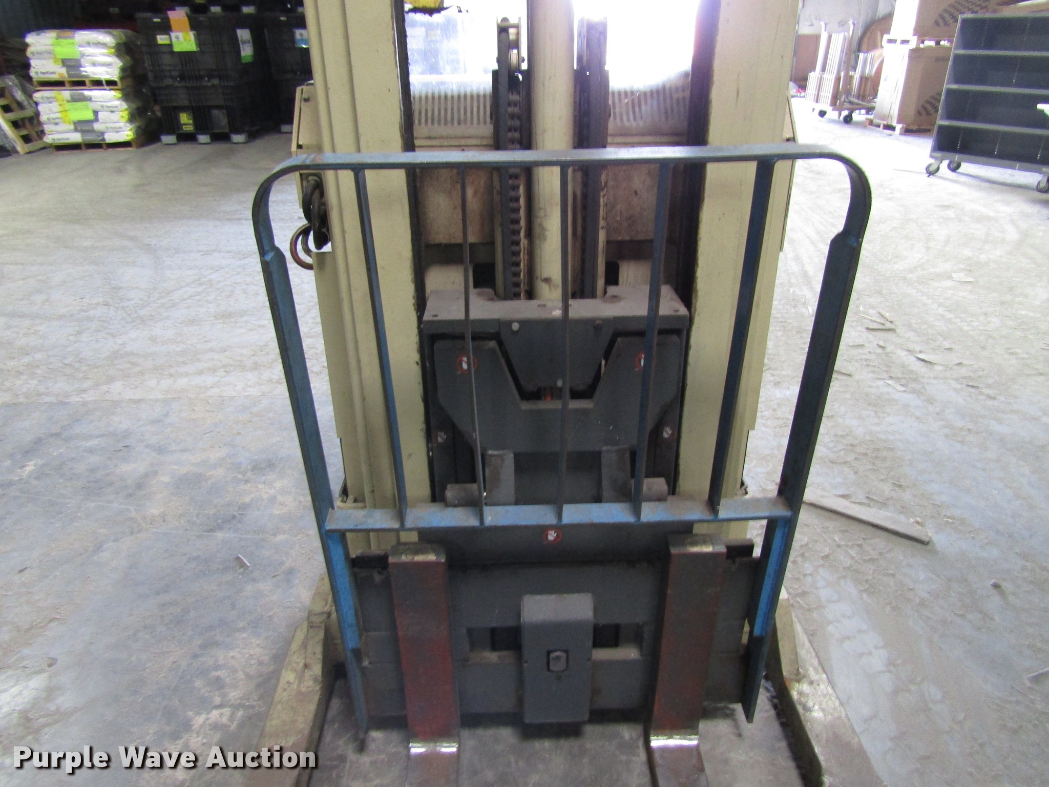 1979 Crown 35RRTT forklift in Mount Pleasant, IA | Item EU9601 sold ...