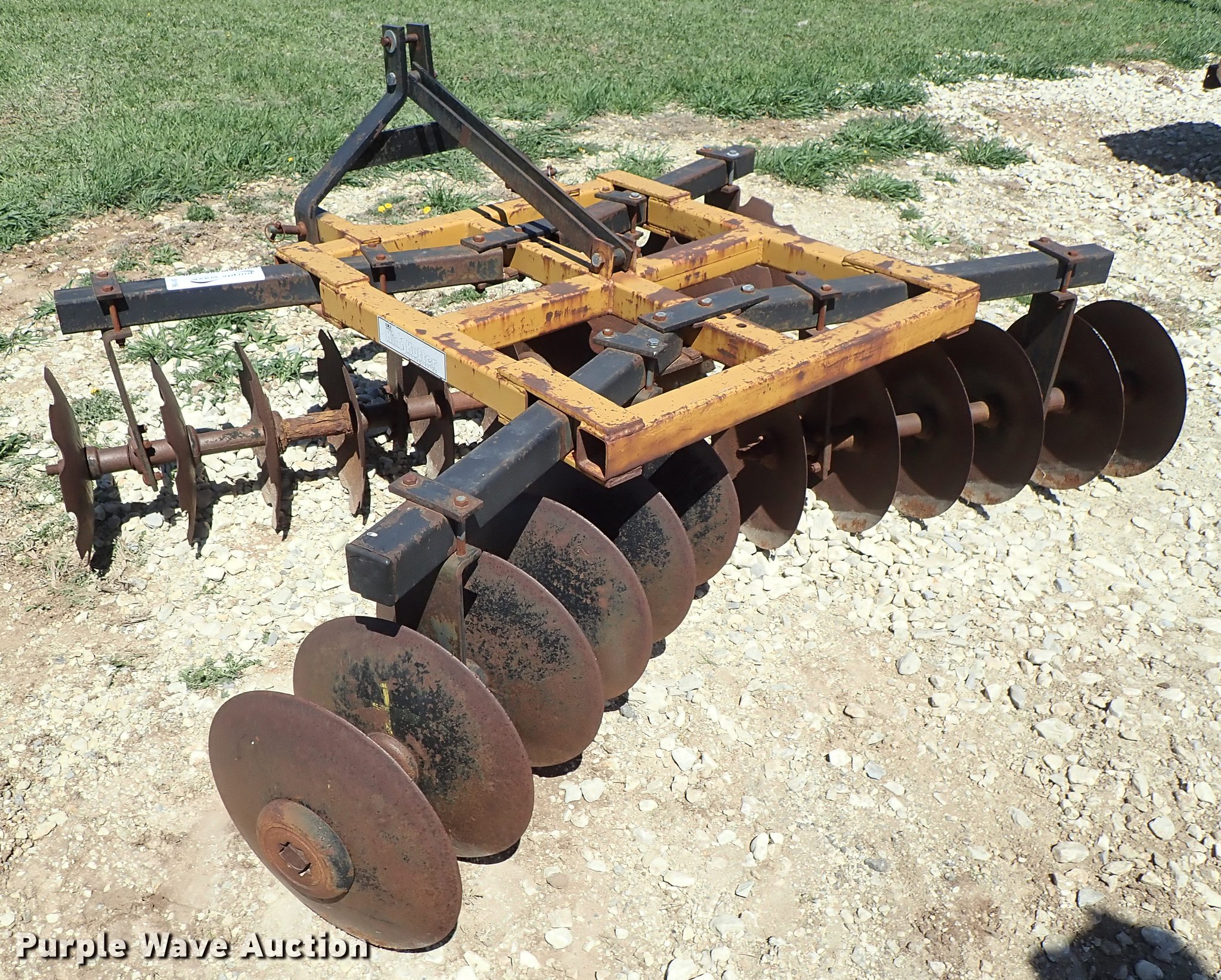 King Kutter disk in Lyons, KS | Item DF1106 sold | Purple Wave