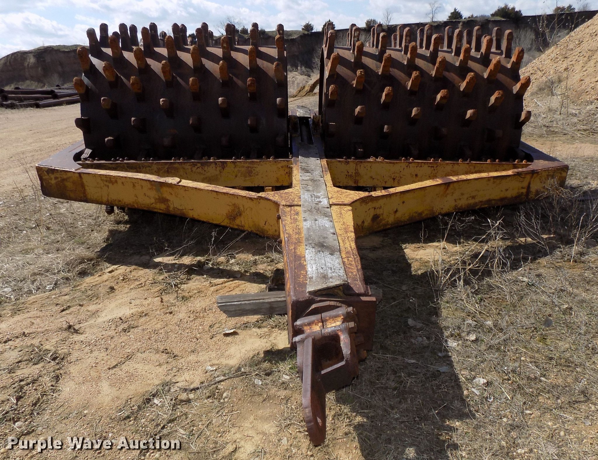 Shovel Supply 22 sheeps foot compactor in Crab Orchard, NE | Item G1669 ...