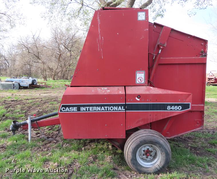 1992 Case IH 8460 round baler in Auburn, KS | Item DF7798 sold | Purple ...