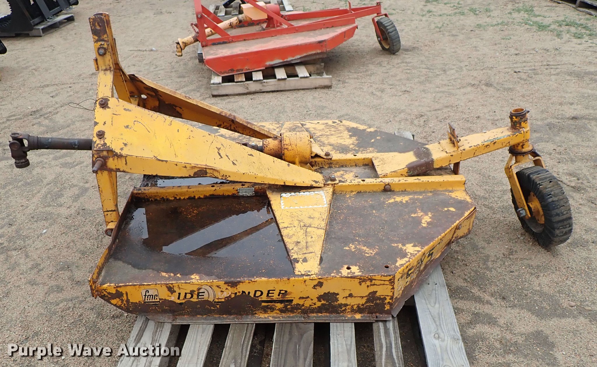 FMC rotary mower in Kinsley, KS | Item FB9012 sold | Purple Wave