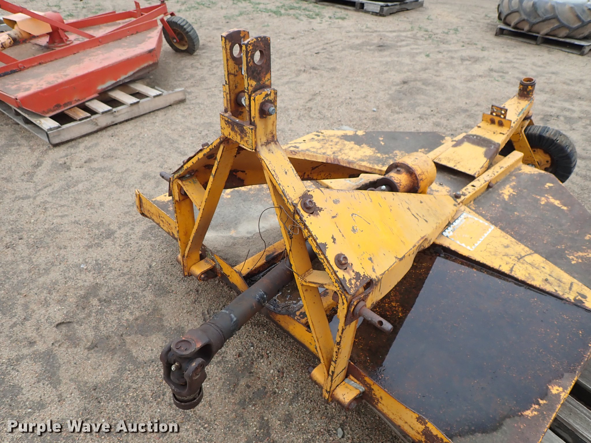FMC rotary mower in Kinsley, KS | Item FB9012 sold | Purple Wave