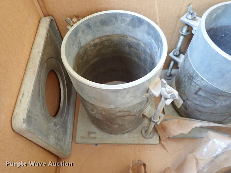 (7) Proctor molds in Wichita, KS | Item DQ9638 sold | Purple Wave