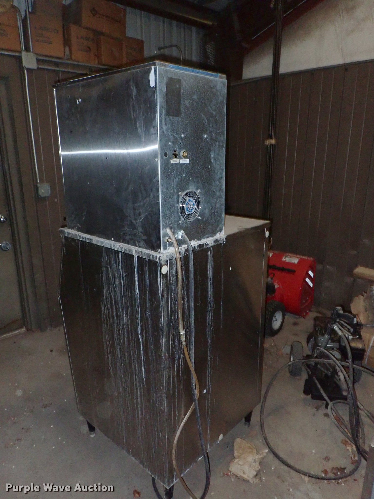 Cornelius ice machine in Wichita, KS | Item FL9683 sold | Purple Wave
