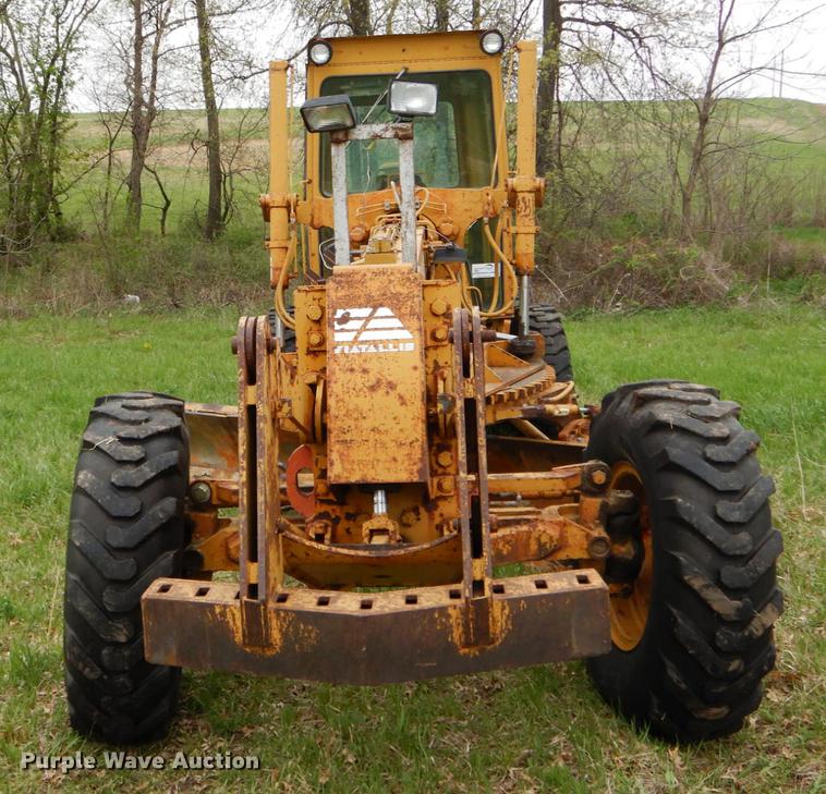 Fiat-Allis FG85 motor grader in Trenton, MO | Item DE8336 sold | Purple ...
