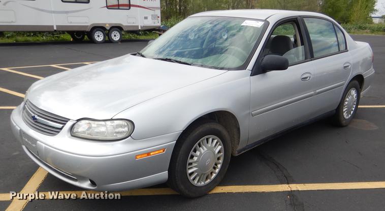 2005 Chevrolet Classic in Manhattan, KS | Item DG1023 sold | Purple Wave