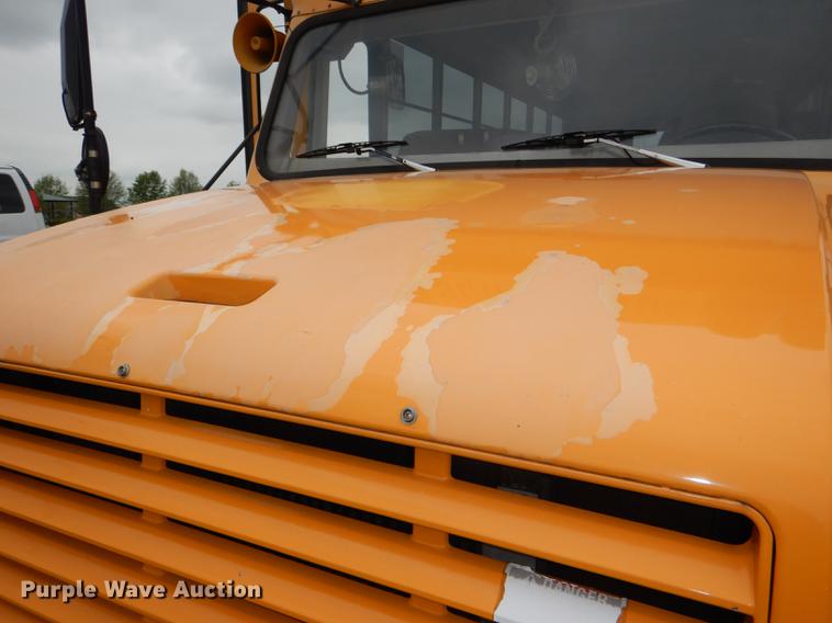 1998 International Mid Bus 3400 school bus in Eudora, KS | Item DG1042 ...