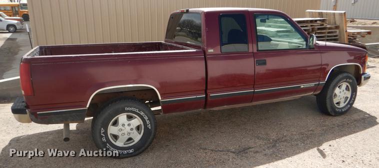 1994 Chevrolet K2500 Ext. Cab pickup truck in Syracuse, KS | Item ...