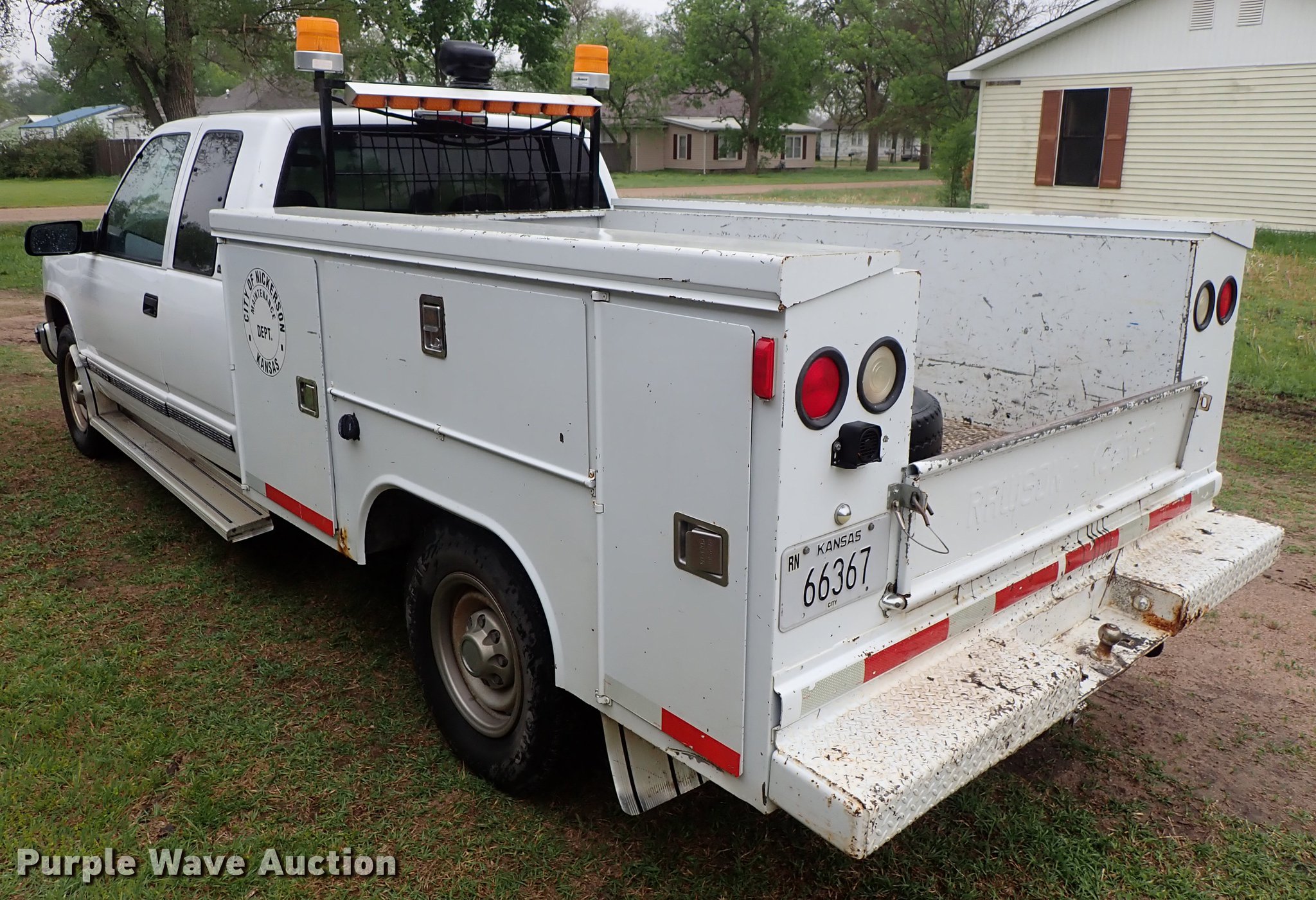 1997 GMC Sierra 2500 Ext. Cab utility bed pickup truck in Nickerson, KS ...