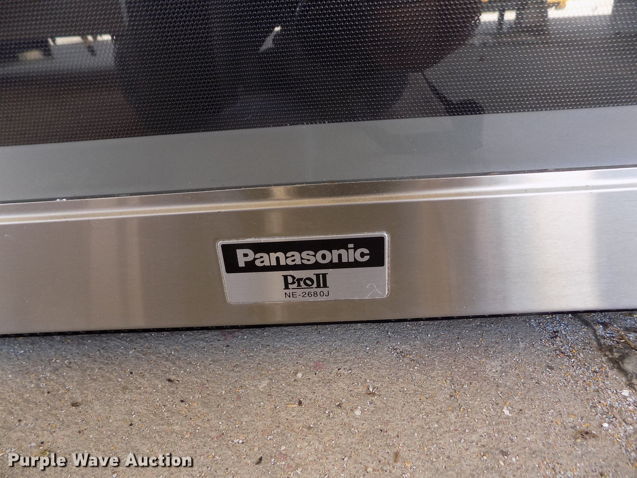 Panasonic Pro II microwave in Garden City, KS | Item FA9729 sold ...
