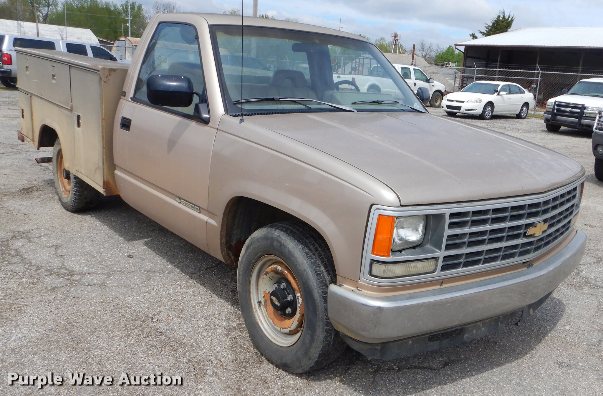 1992 Chevrolet Cheyenne 2500 utility bed pickup truck in Columbus, KS ...