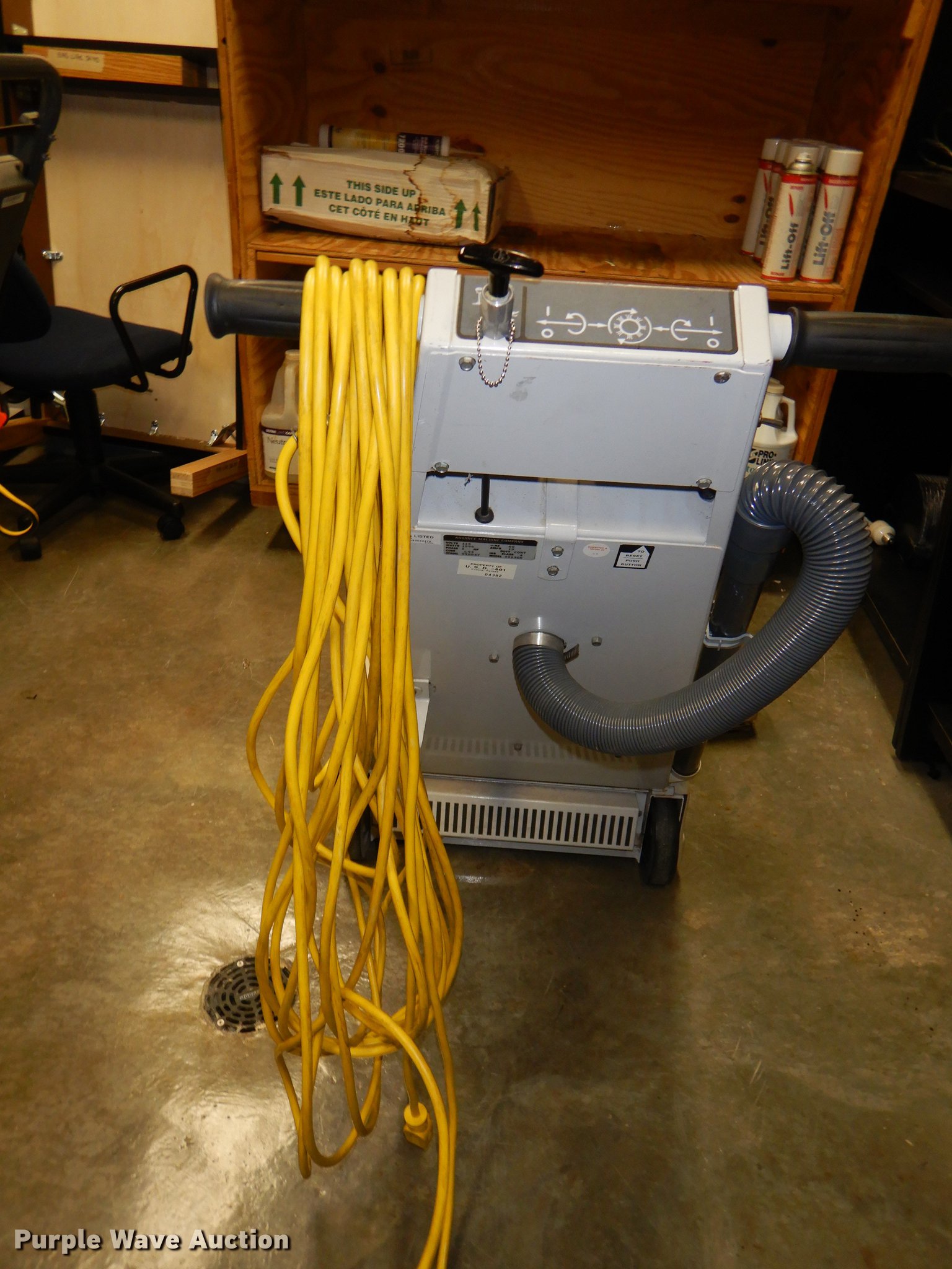 Advance Carpetriever 28XP vacuum in Eudora, KS | Item FK9174 sold ...