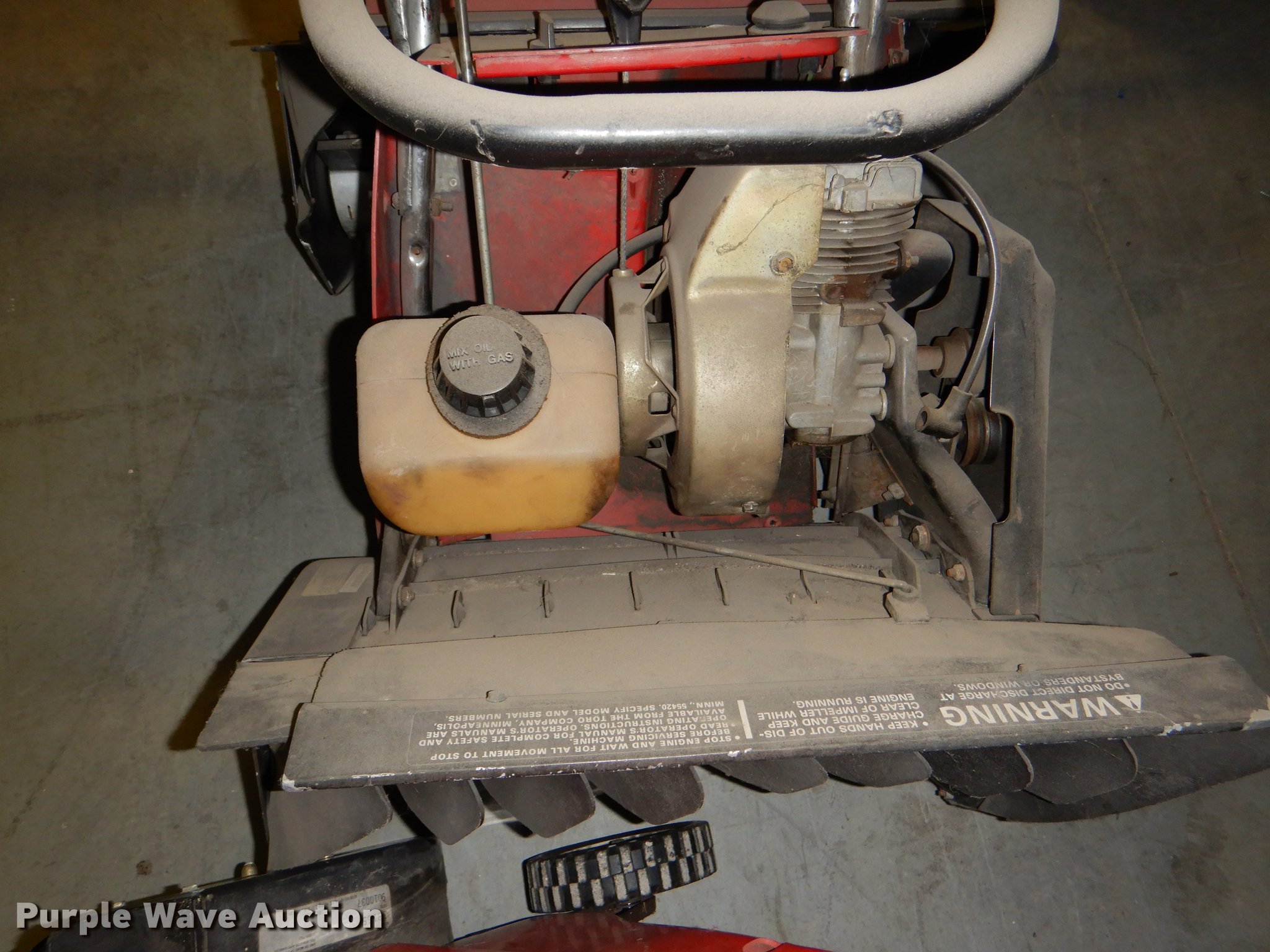 (3) Toro S200 snow blowers in Emporia, KS | Item FK9183 sold | Purple Wave