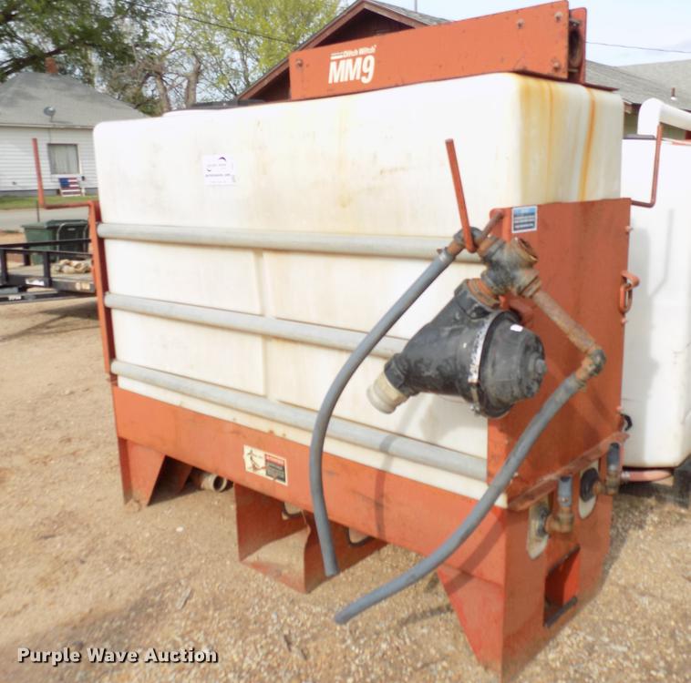 Poly mud mixer tank in Medicine Lodge, KS | Item DB9733 sold | Purple Wave