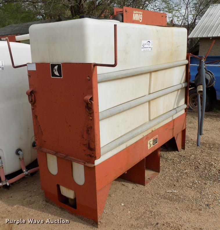 Poly mud mixer tank in Medicine Lodge, KS | Item DB9733 sold | Purple Wave