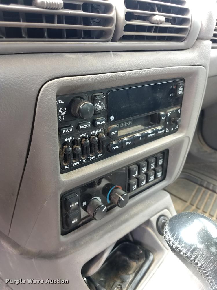 1997 Eagle Vision TSI in Victoria, KS | Item FG9323 sold | Purple Wave