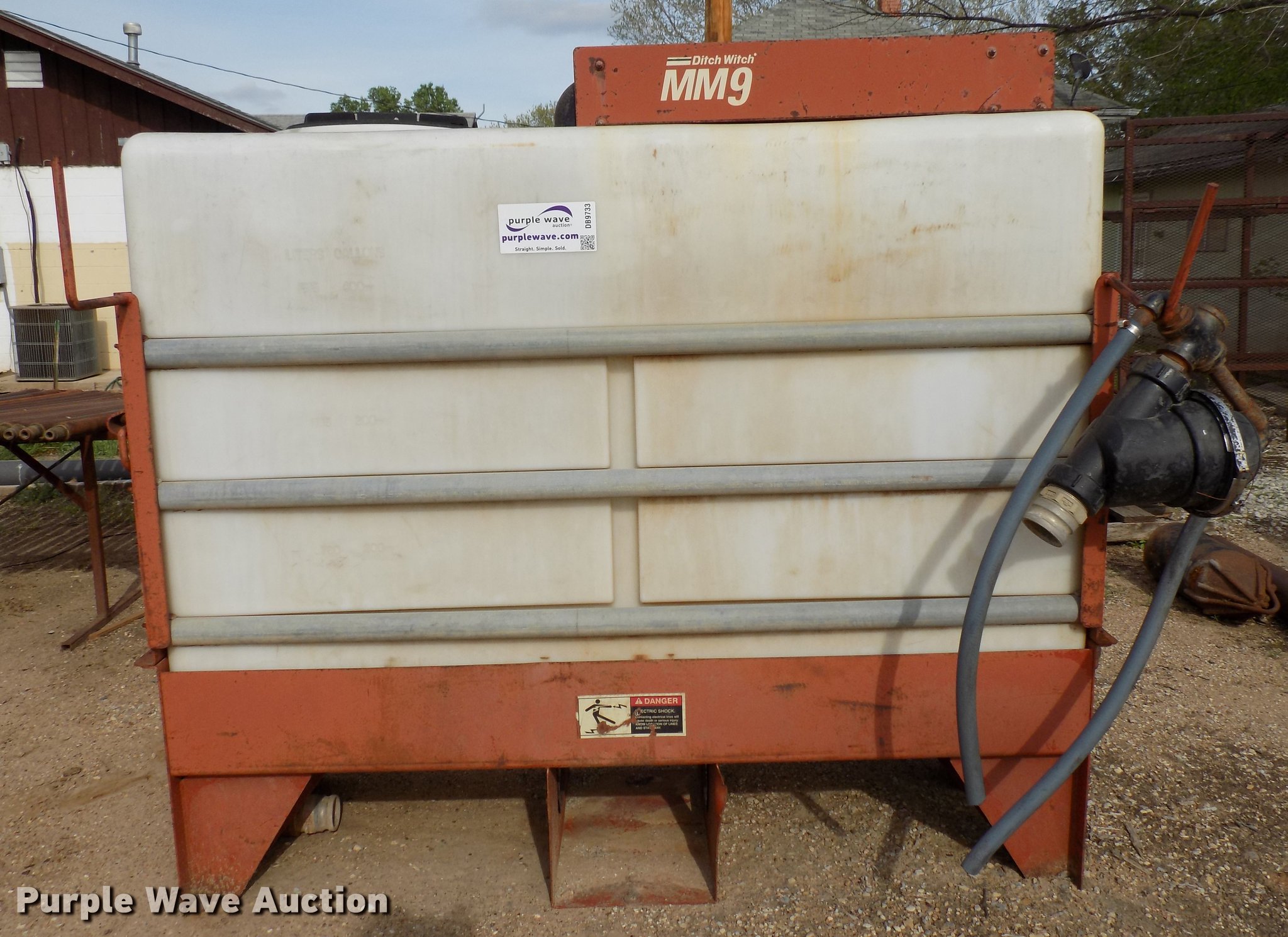 Poly mud mixer tank in Medicine Lodge, KS | Item DB9733 sold | Purple Wave