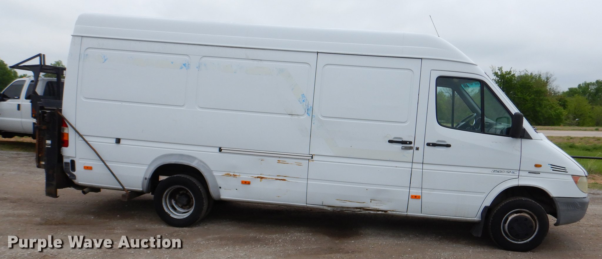 2002 Dodge Sprinter 3500 van in Collinsville, OK | Item FH9320 sold ...