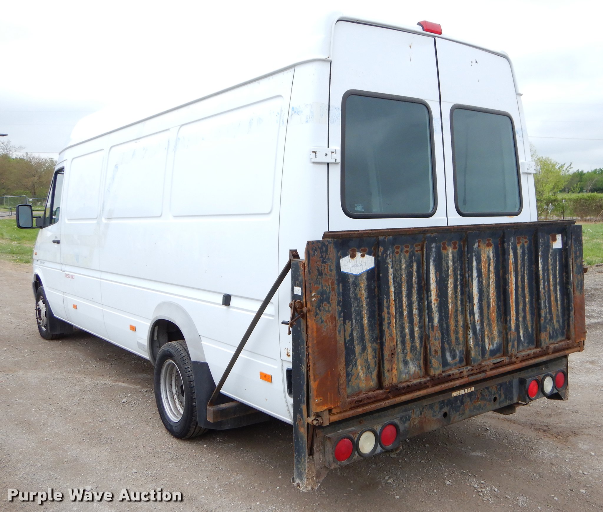 2002 Dodge Sprinter 3500 van in Collinsville, OK | Item FH9320 sold ...