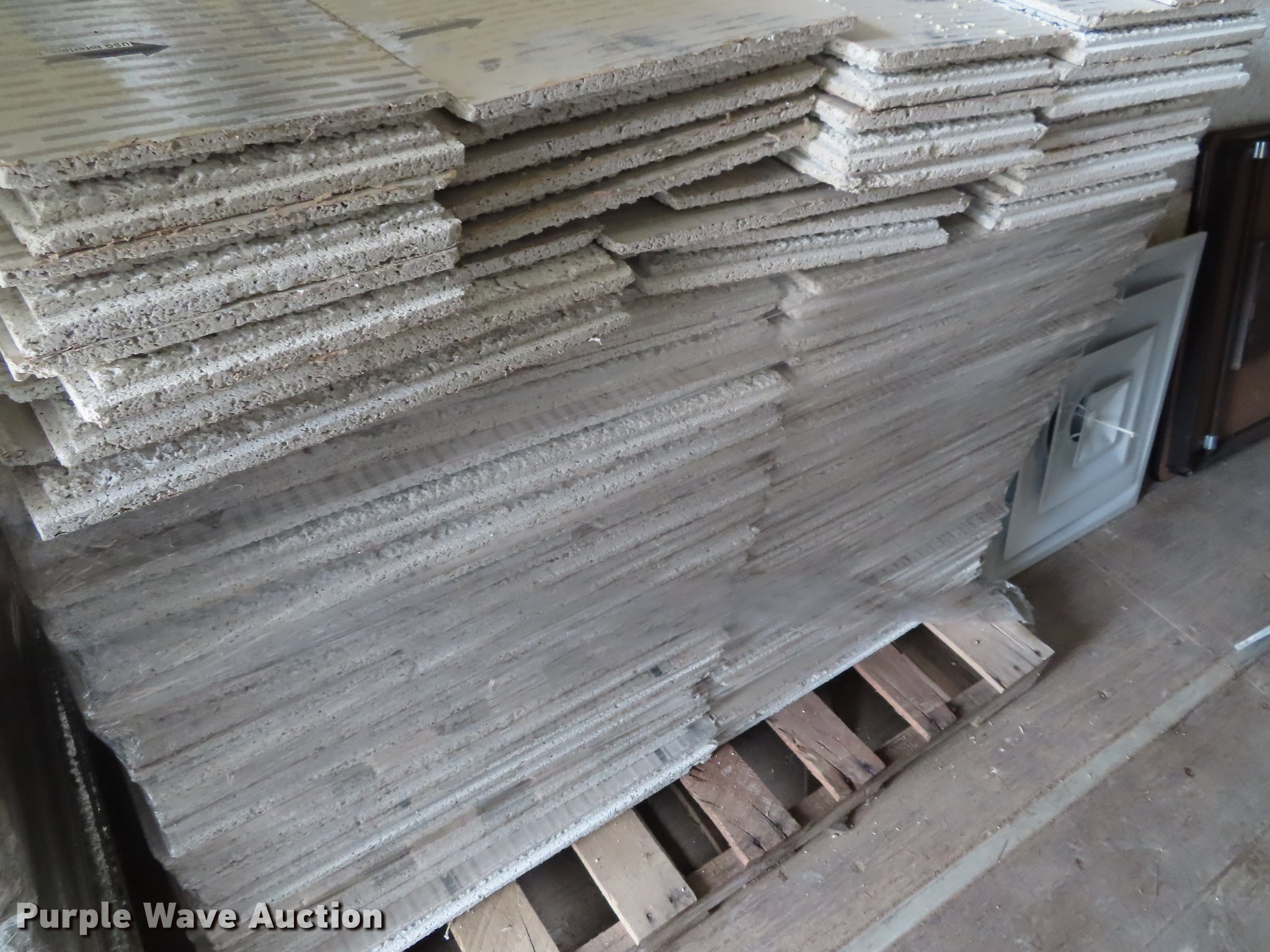 Tectum ceiling tile in Topeka, KS | Item FJ9028 sold | Purple Wave