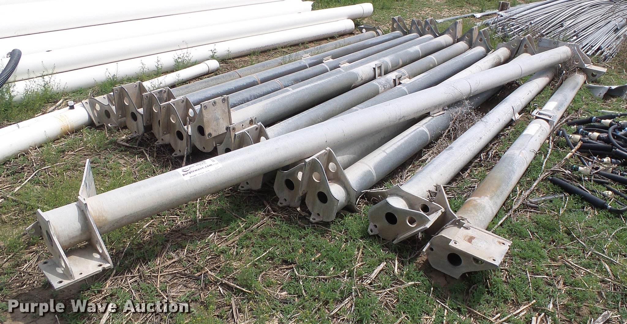 (12) center pivot axles in Satanta, KS | Item DC5185 sold | Purple Wave
