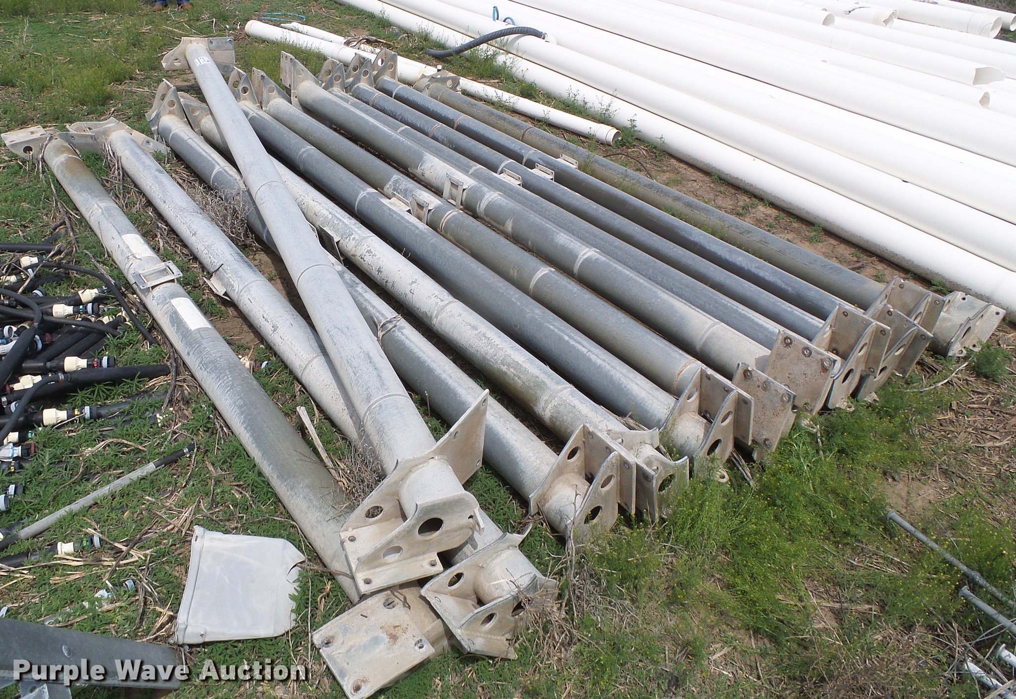 (12) center pivot axles in Satanta, KS | Item DC5185 sold | Purple Wave