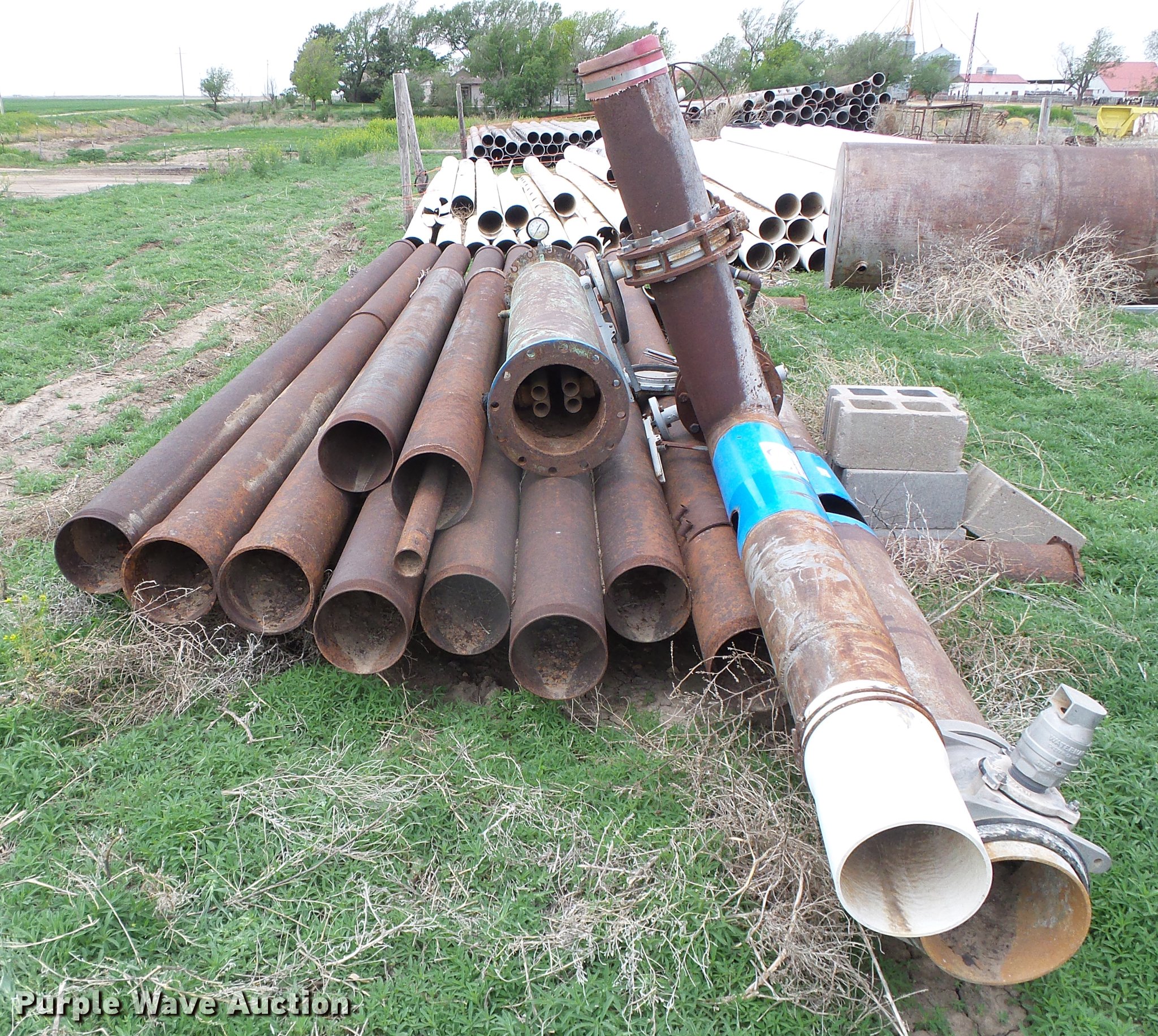 Metal well pipe in Satanta, KS | Item DC5188 sold | Purple Wave
