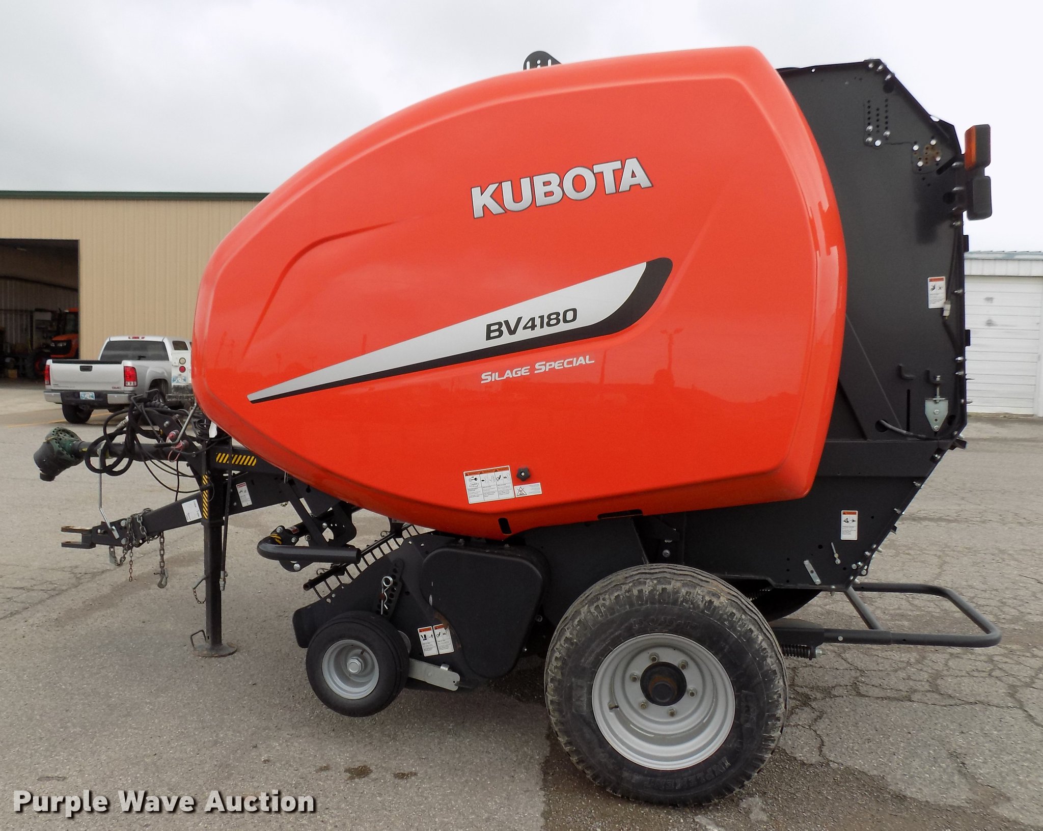 Kubota BV4180 round baler in Duncan, OK | Item DG3437 sold | Purple Wave