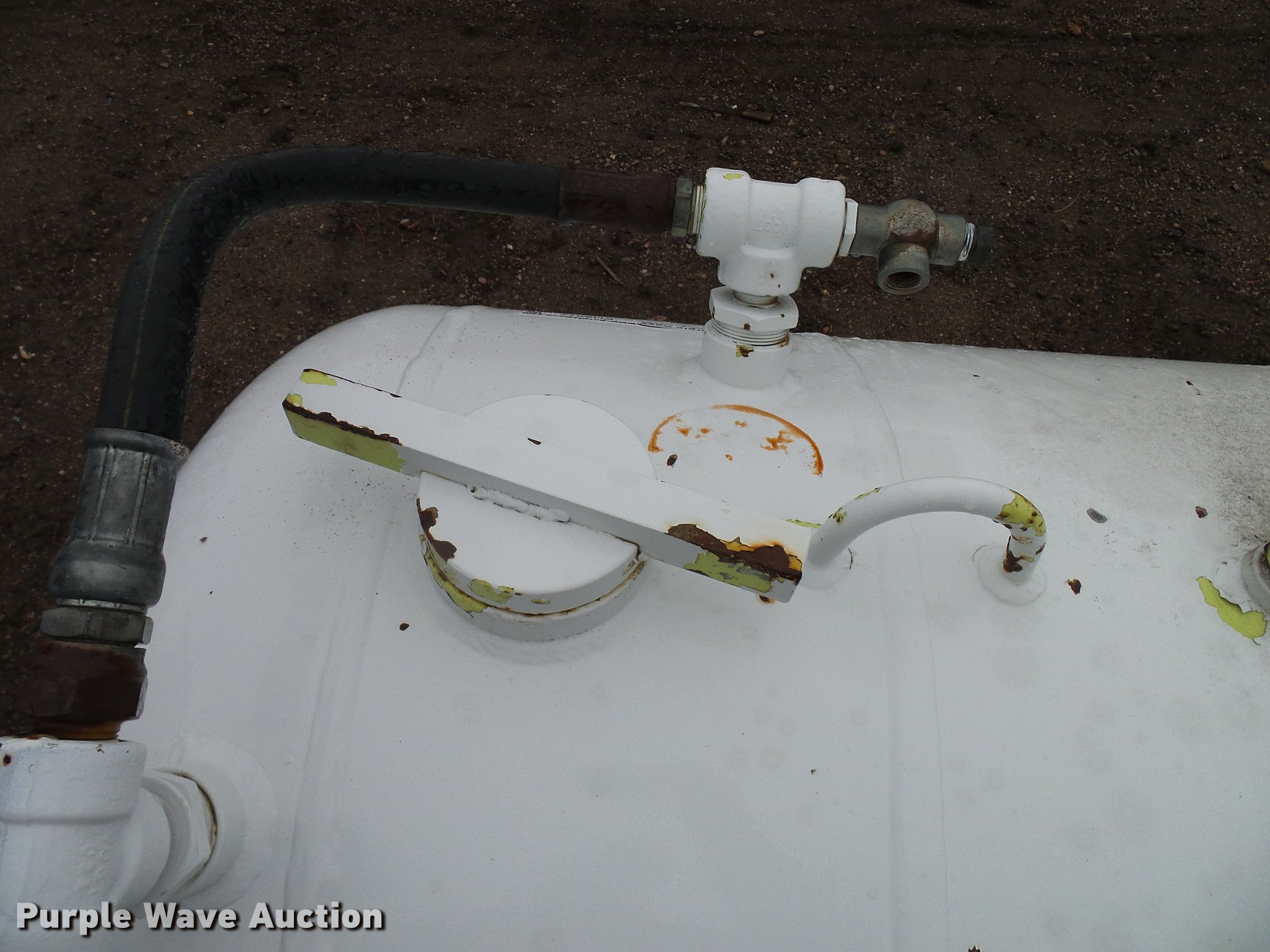 Roy E Mason tank in Larkspur, CO | Item EO9817 sold | Purple Wave