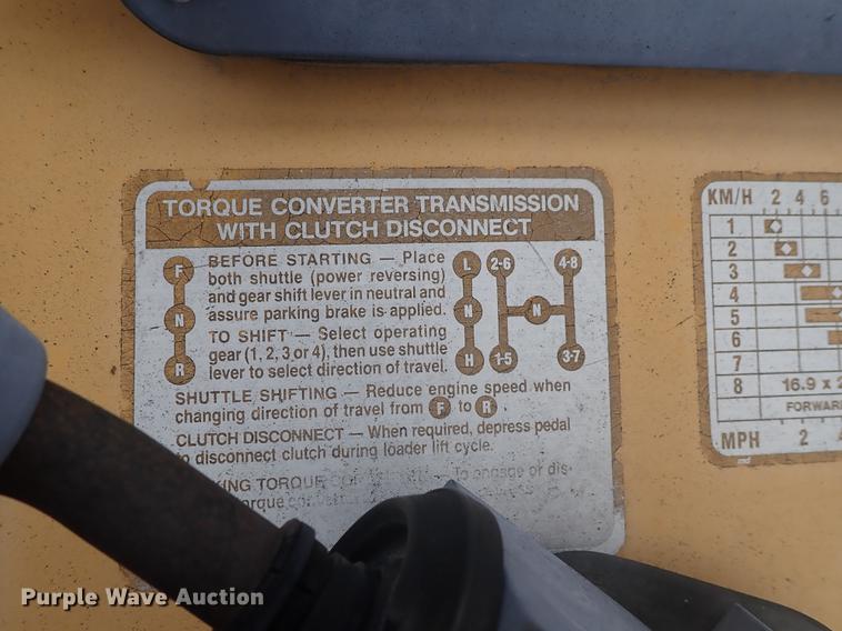 Ford 3450 tractor in Park City, KS | Item DF8846 for sale | Purple Wave