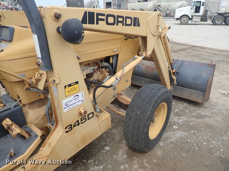 Ford 3450 tractor in Park City, KS | Item DF8846 for sale | Purple Wave