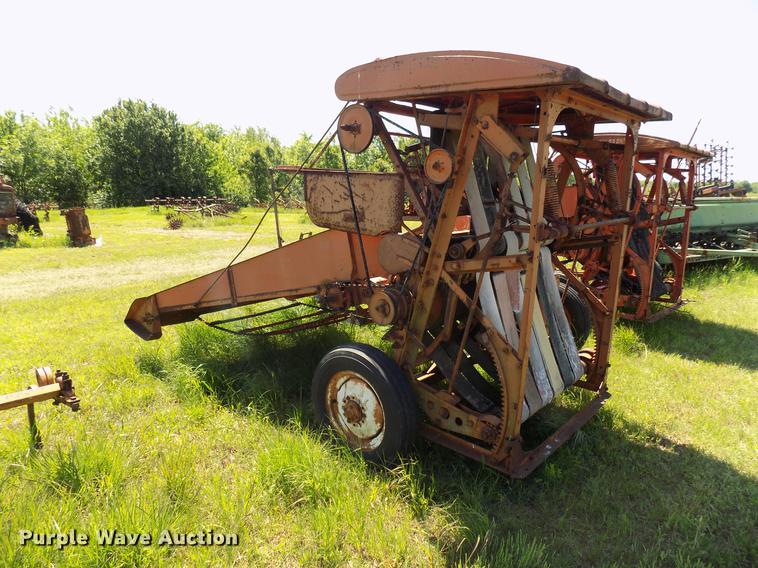 Allis Chalmers roto baler in Skiatook, OK | Item FO9840 sold | Purple Wave
