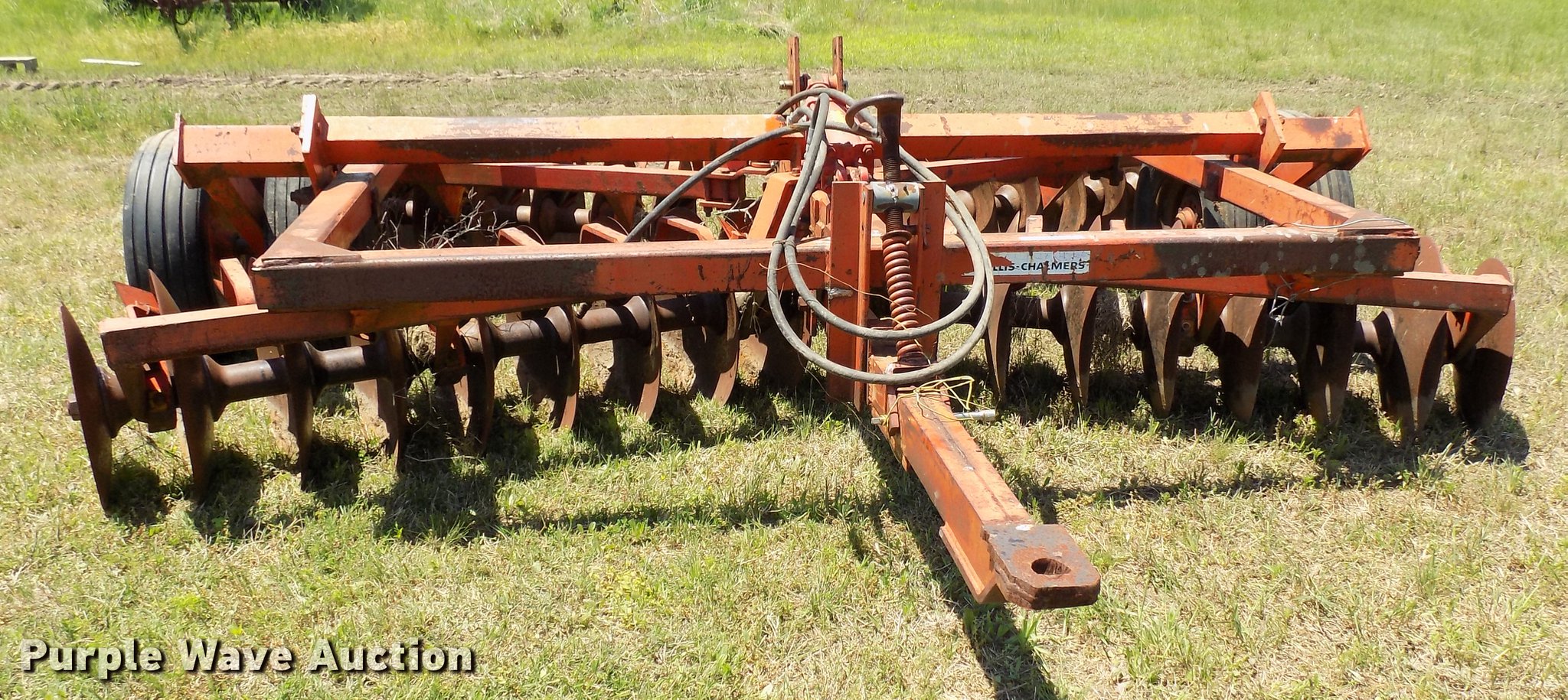 Allis Chalmers disk in Skiatook, OK | Item FO9826 sold | Purple Wave