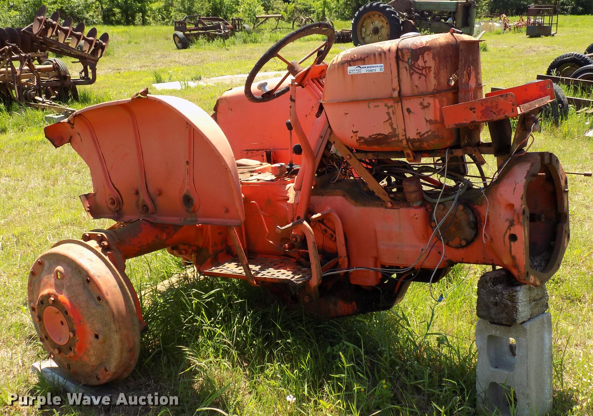Allis Chalmers D17 tractor in Skiatook, OK | Item FO9878 sold | Purple Wave