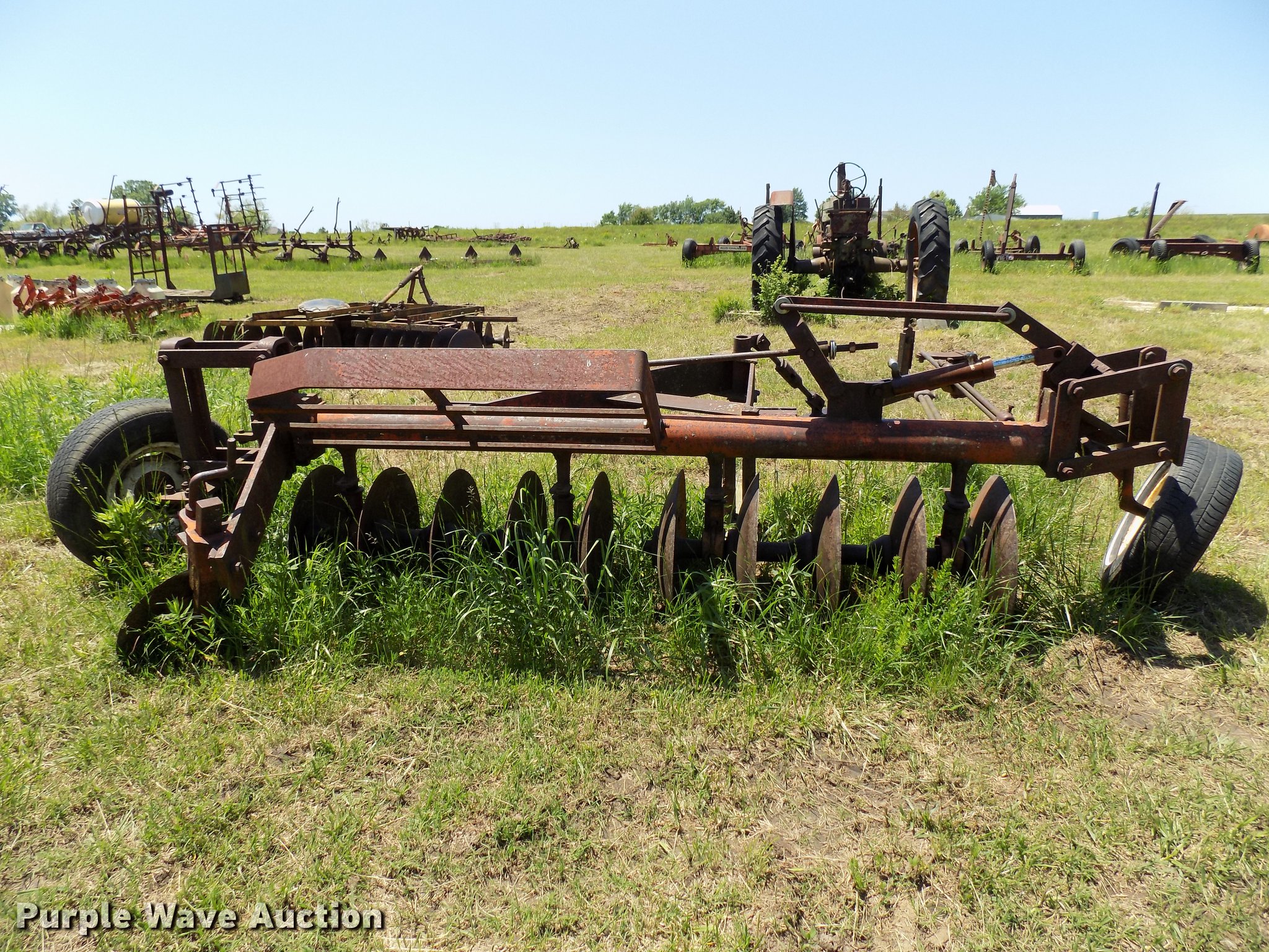 One-way plow in Skiatook, OK | Item FO9945 sold | Purple Wave