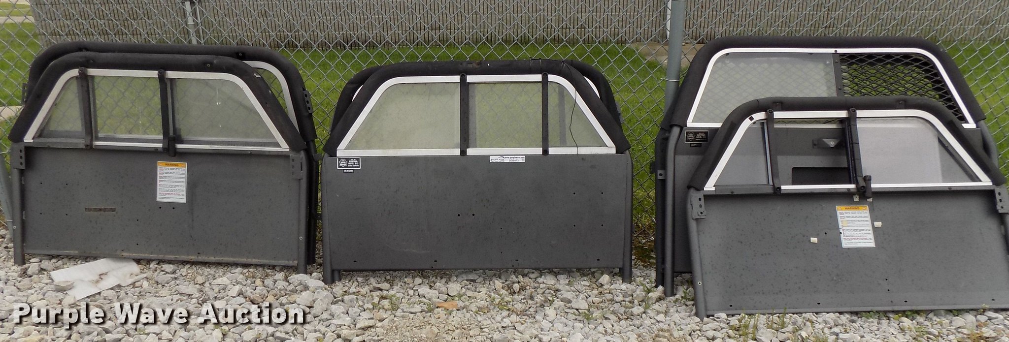 (7) Setina partitions in Lincoln, NE | Item DO9493 sold | Purple Wave