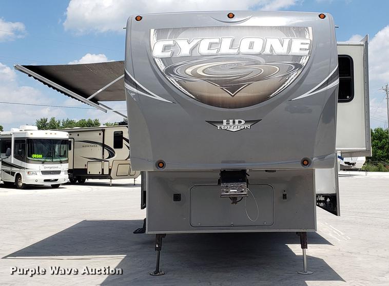 2012 Heartland Cyclone HD toy hauler camper in Clinton, MO | Item ...