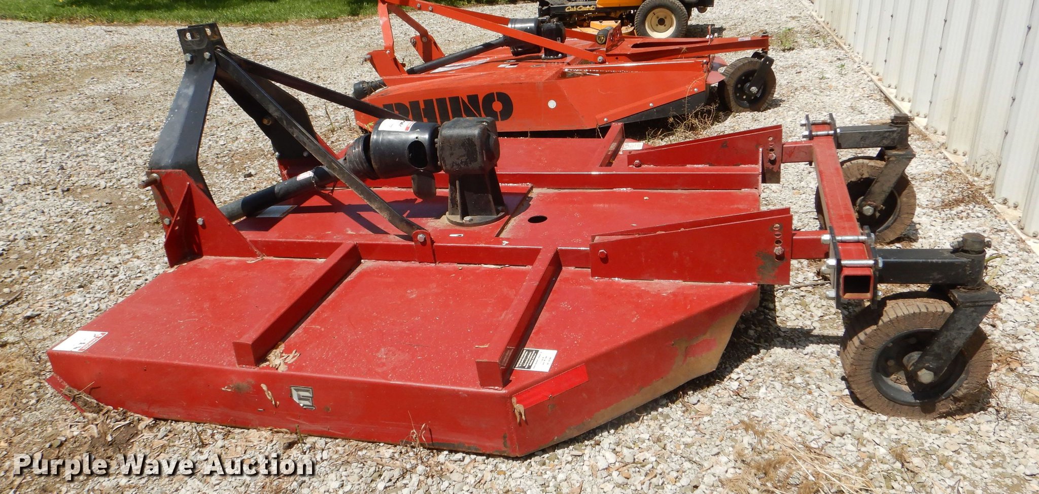 Howse 7102 rotary mower in Robinson, KS | Item DG1151 sold | Purple Wave