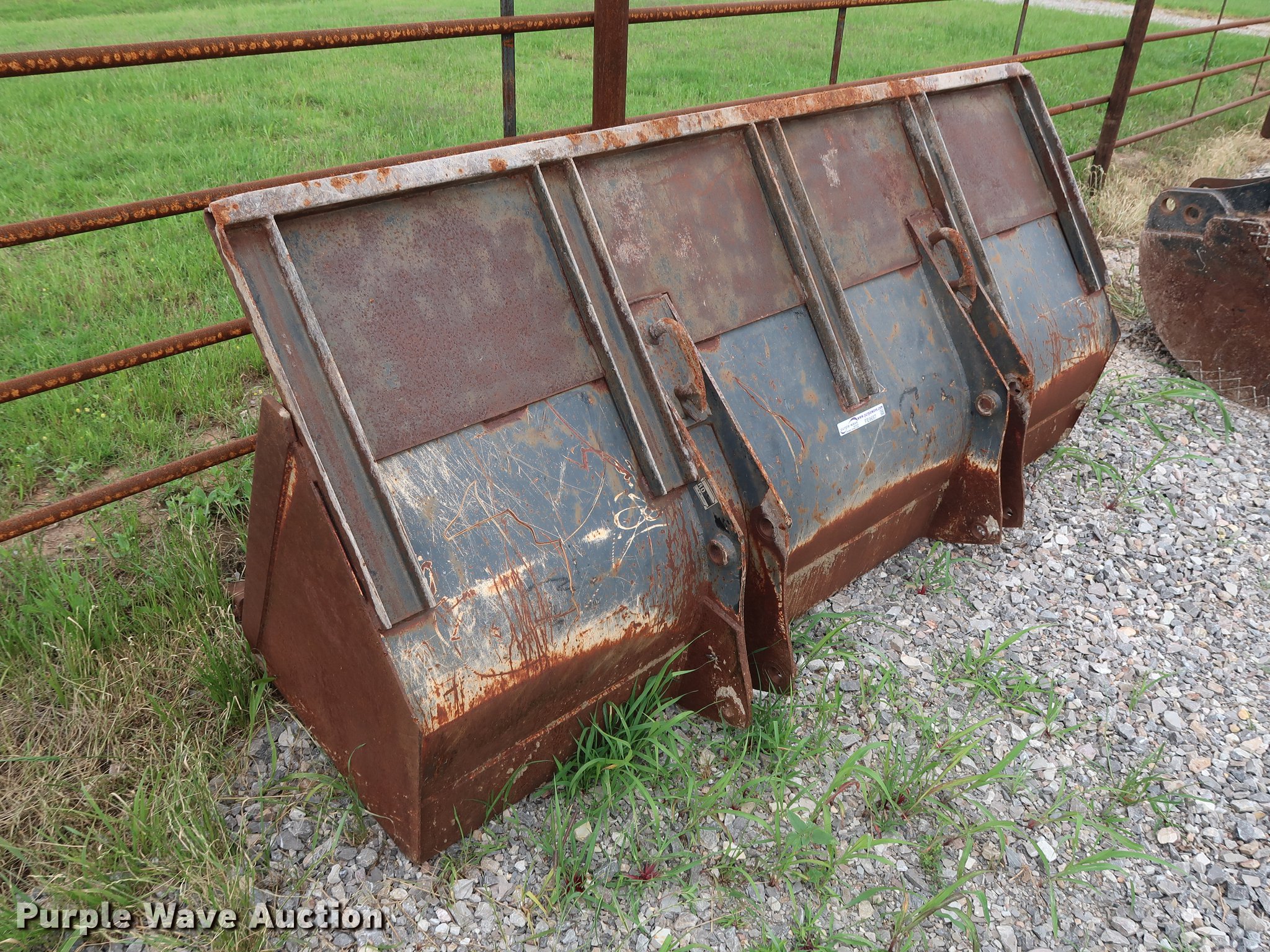 Ford backhoe loader bucket in Lexington, OK | Item FE9657 sold | Purple ...