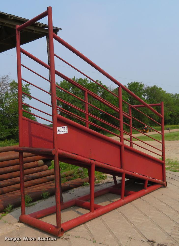 Steel livestock loading chute in El Dorado, KS | Item DD7062 sold ...