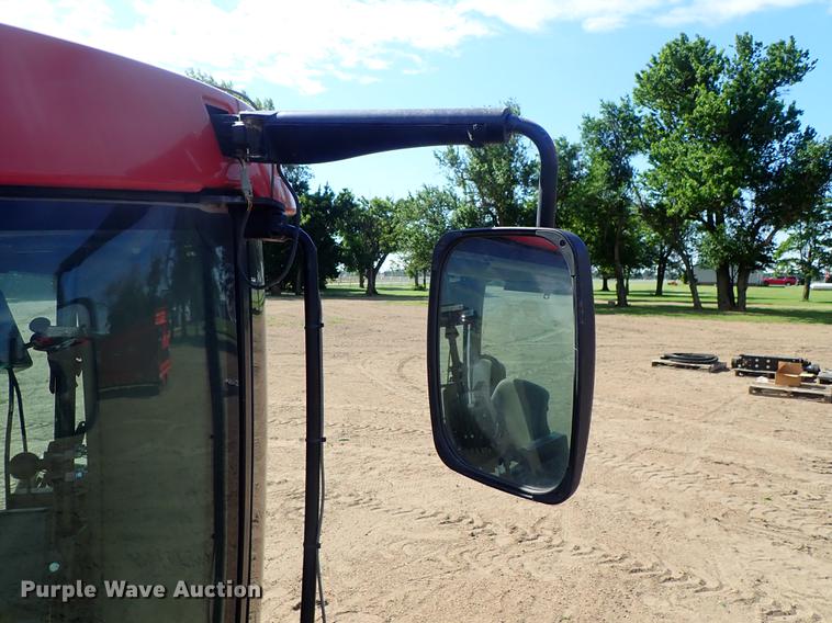 Case IH SPX4420 sprayer cab in Kinsley, KS | Item FH9965 sold | Purple Wave