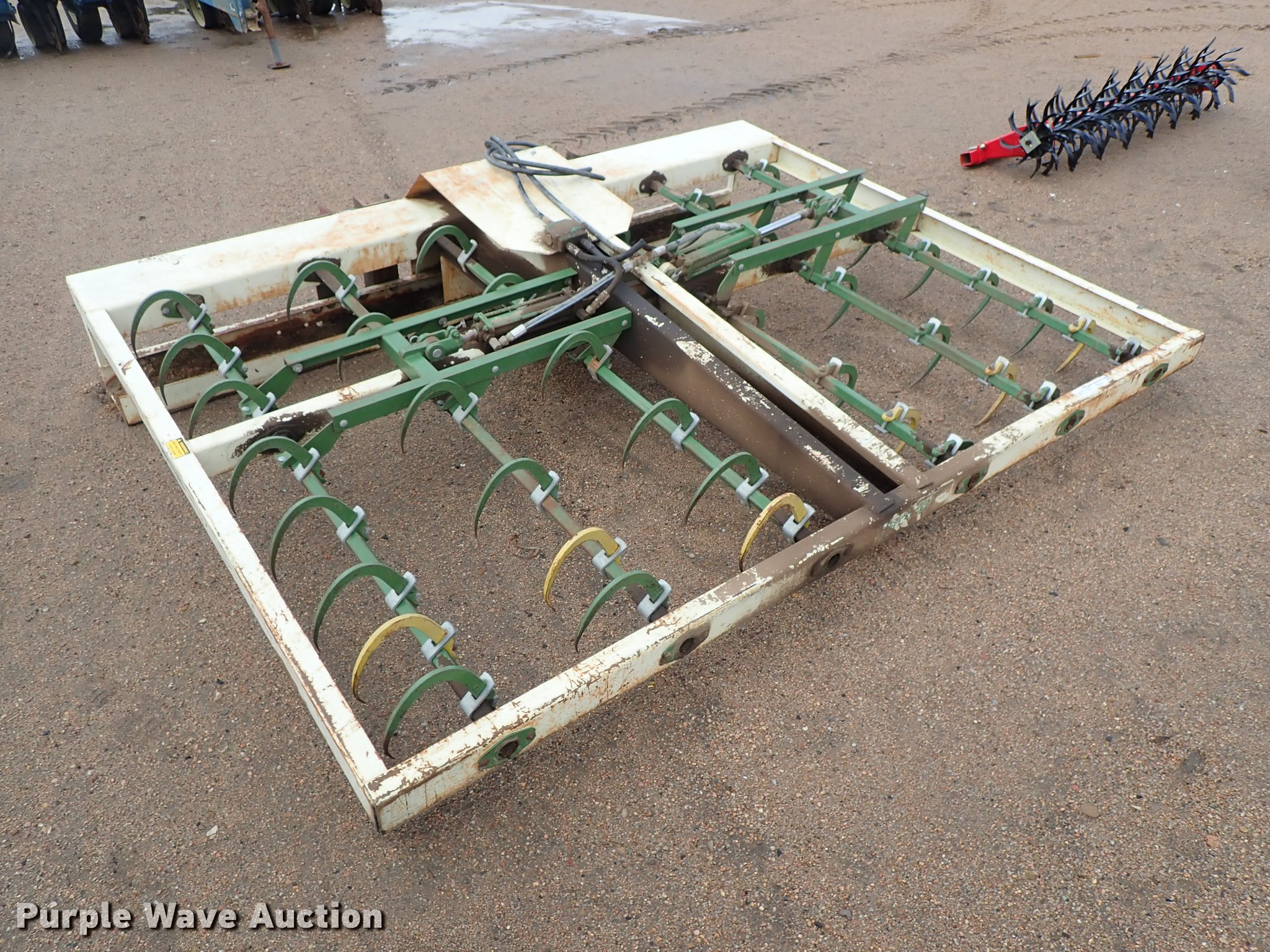 Hoelscher hay grapple in Kinsley, KS | Item FB9151 sold | Purple Wave