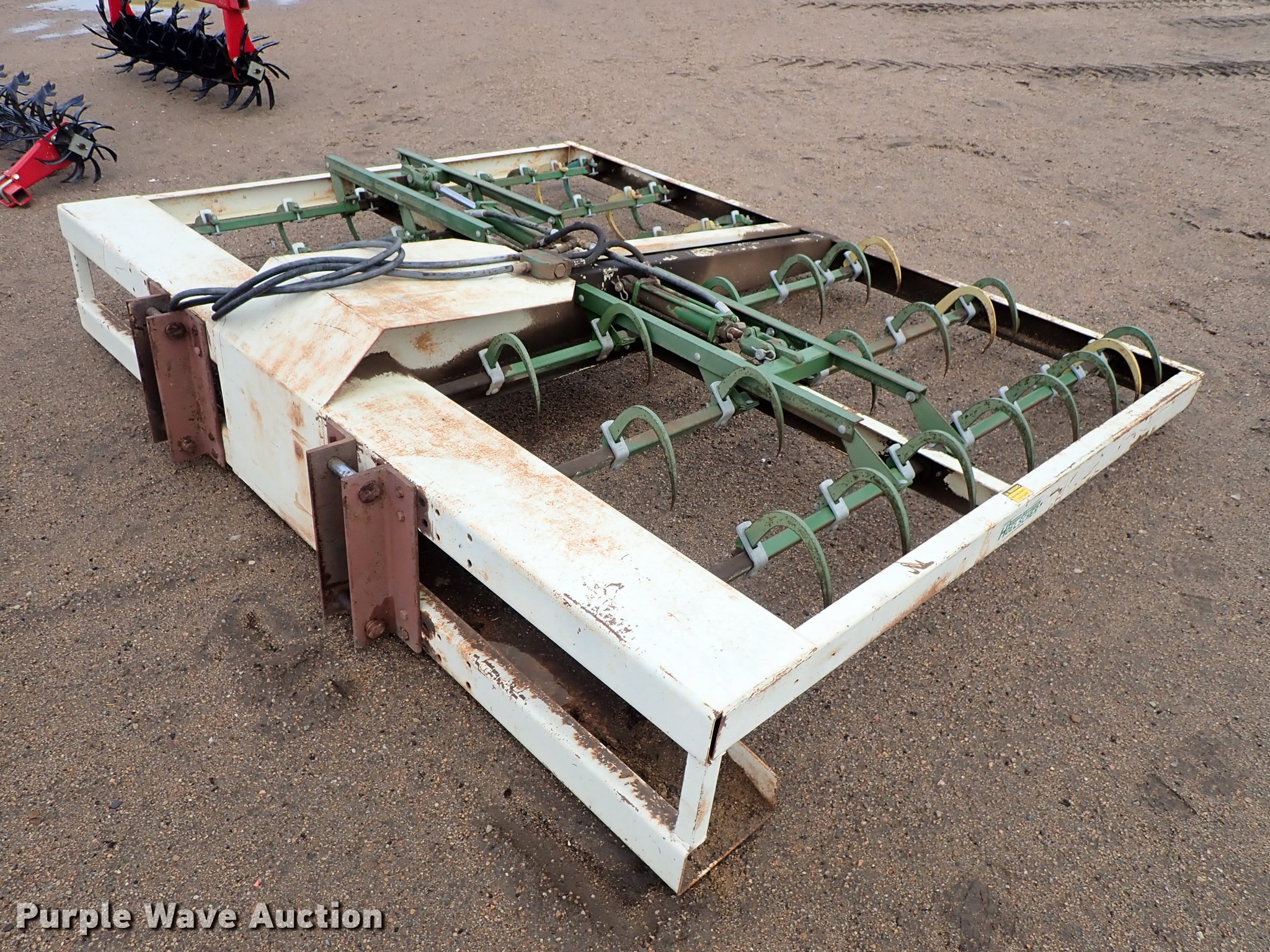 Hoelscher hay grapple in Kinsley, KS | Item FB9151 sold | Purple Wave
