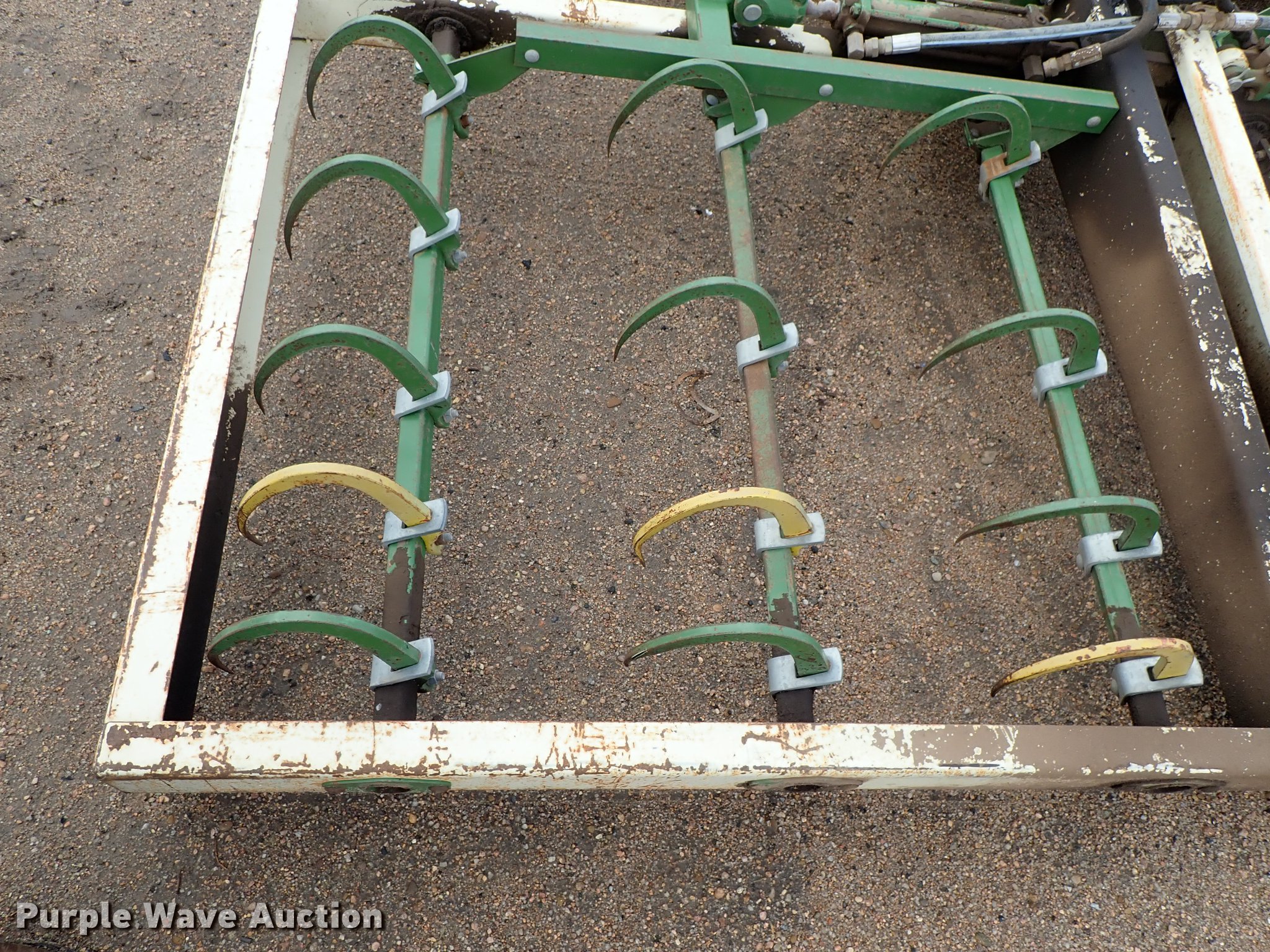 Hoelscher hay grapple in Kinsley, KS | Item FB9151 sold | Purple Wave