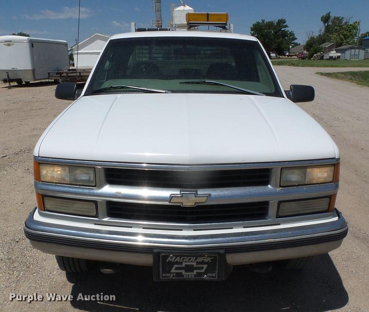 1998 Chevrolet C2500 Ext. Cab utility bed pickup truck in Cimarron, KS ...