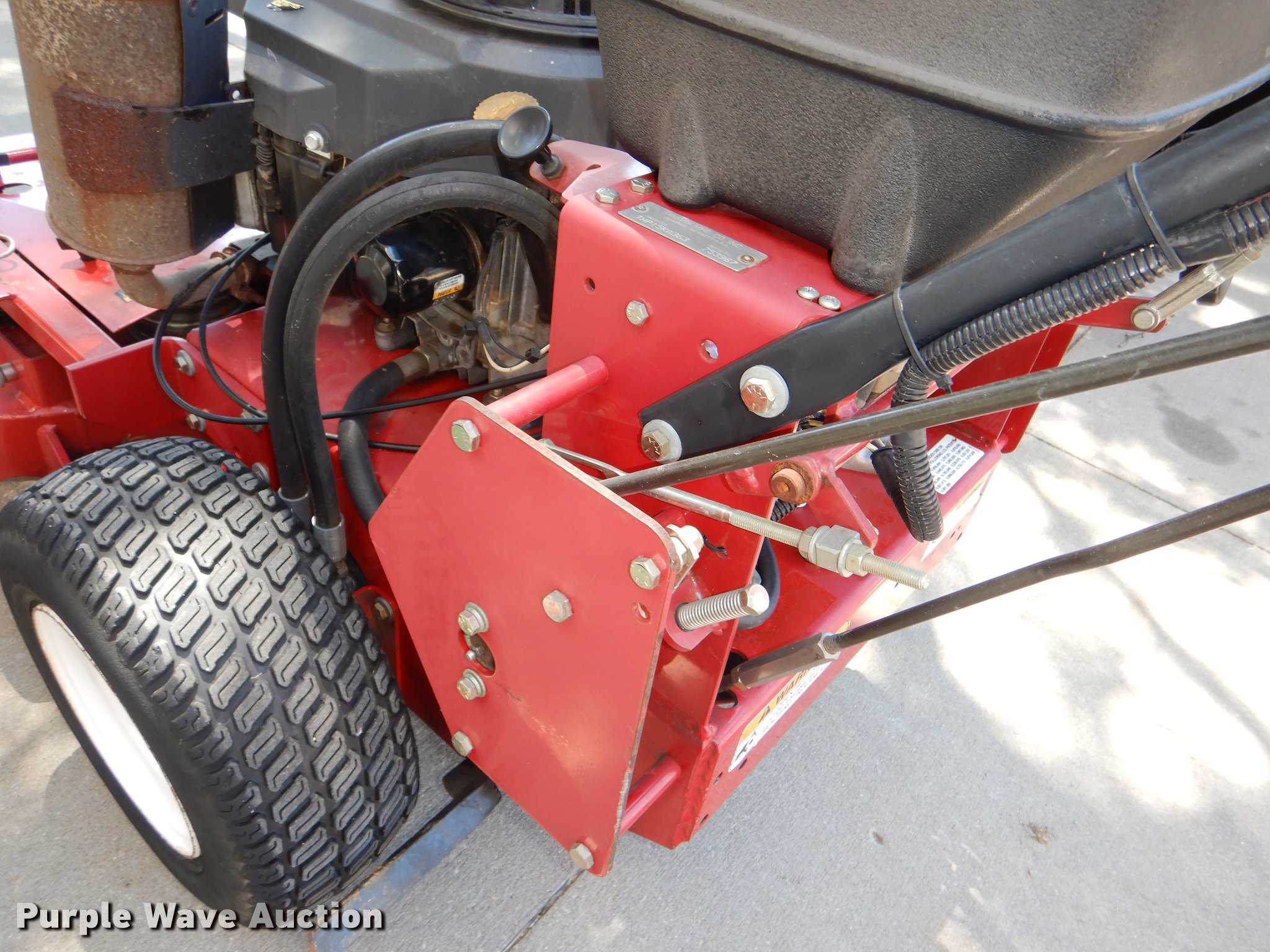 Ex Mark Turf Tracer HP lawn mower in Emporia, KS | Item FQ9888 sold ...