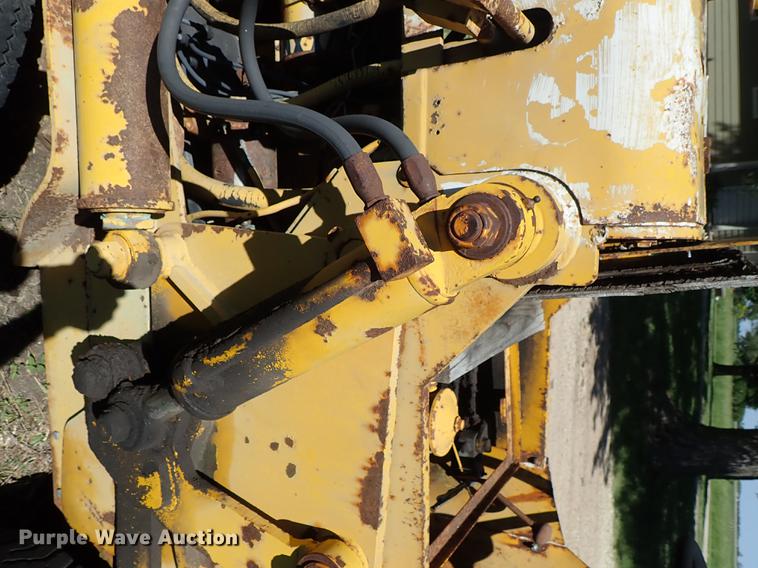 International H-25B Payloader wheel loader in Newton, KS | Item DE5402 ...