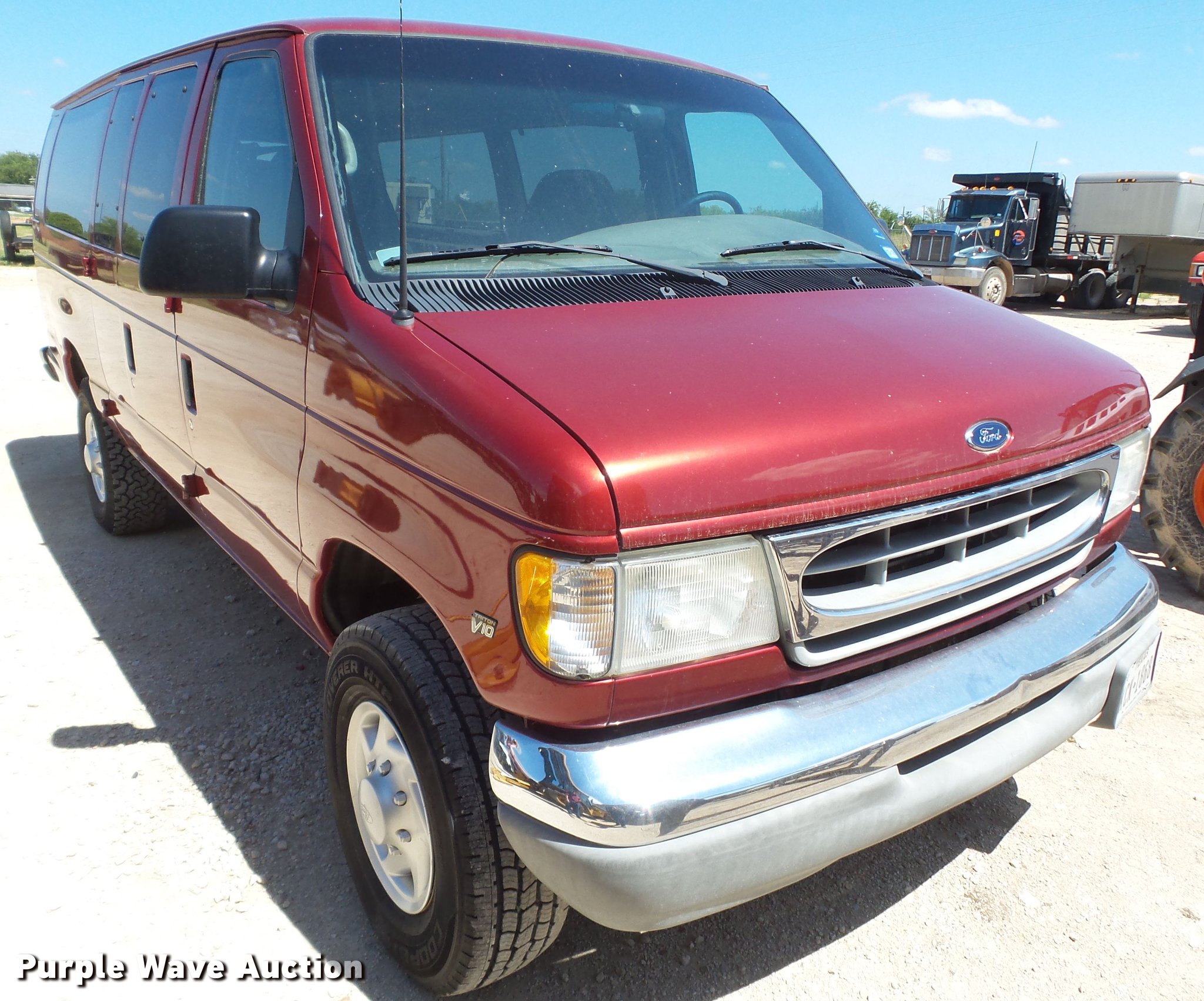 2001 Ford Econoline E350 handicap accessible van in Tye, TX | Item ...